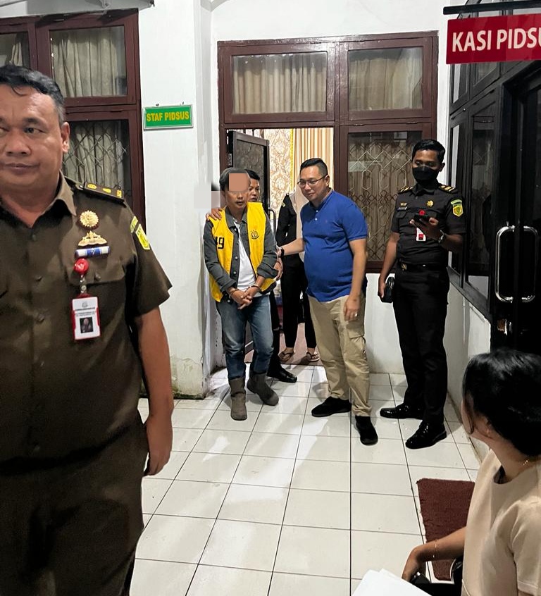 Kejari Muara Enim Tetapkan Dirut Pt Scm Sebagai Tersangka Terkait